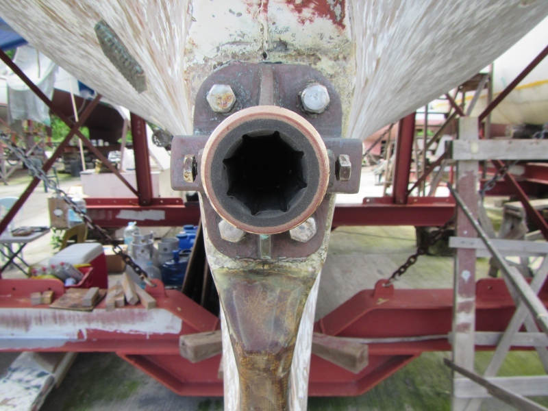 Cutlass Bearing Install - Dove Free Spirit