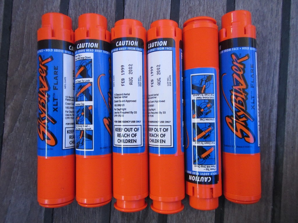 Orion Skyblazer XLT Red Aerial Flares | Dove Free Spirit